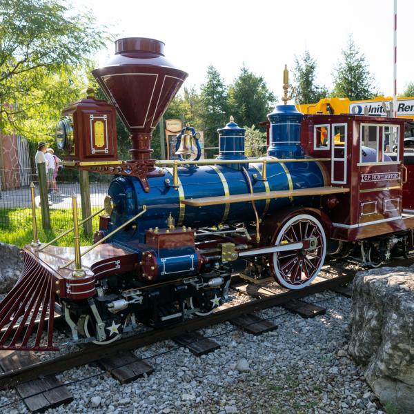 North America Train Ride | Columbus Zoo and Aquarium