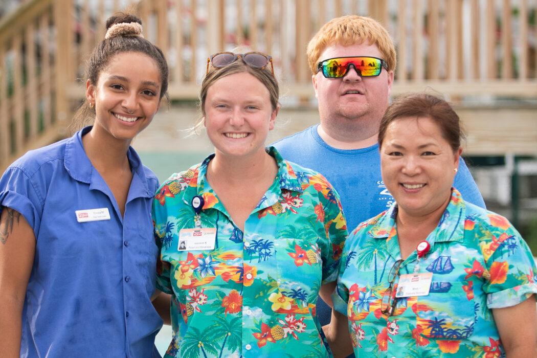 Top 10 Seasonal Jobs for Teens and Young Adults: Columbus Zoo, Zoombezi ...