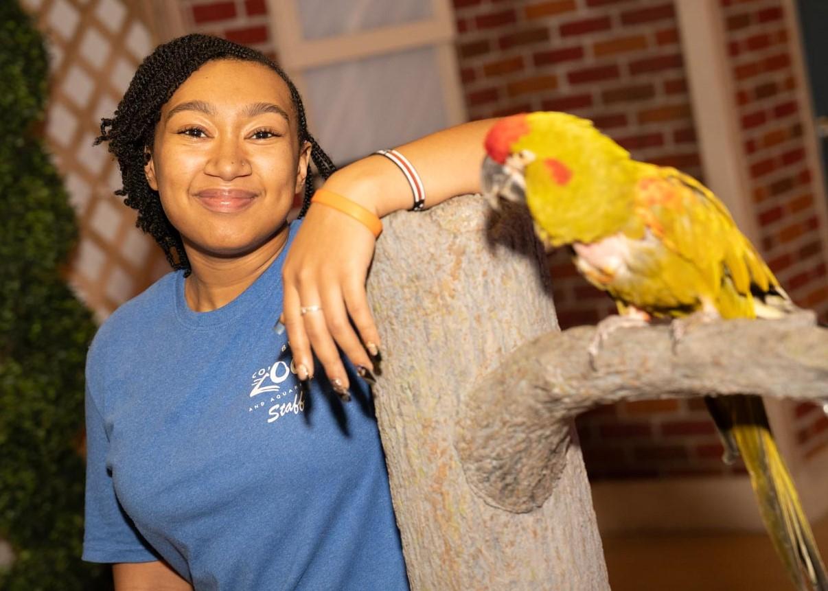 Adanna Davis: RISE Scholarship Recipient | Columbus Zoo and Aquarium